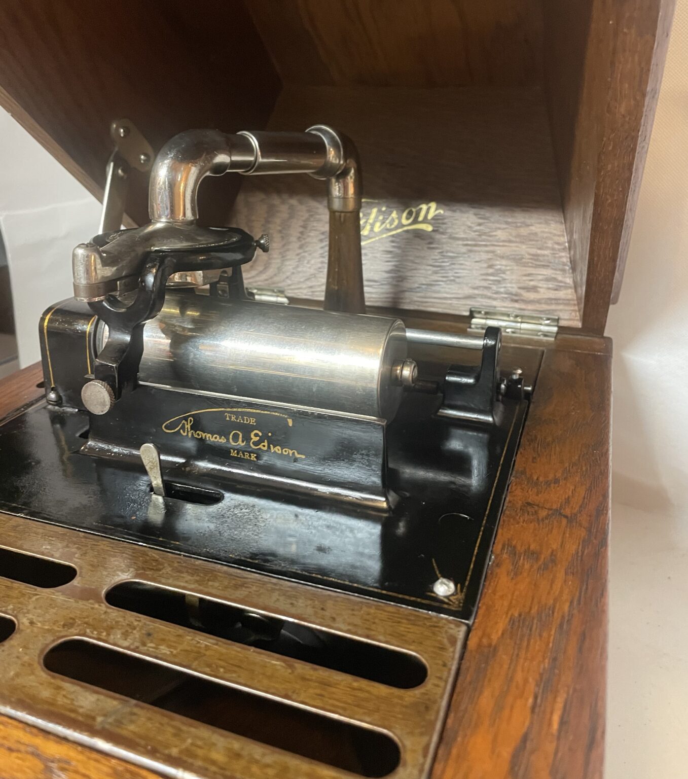 Edison Amberol “DX model” Phonograph – 4-4 Time