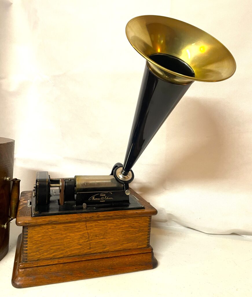 Edison Model “D” Standard Phonograph – 4-4 Time