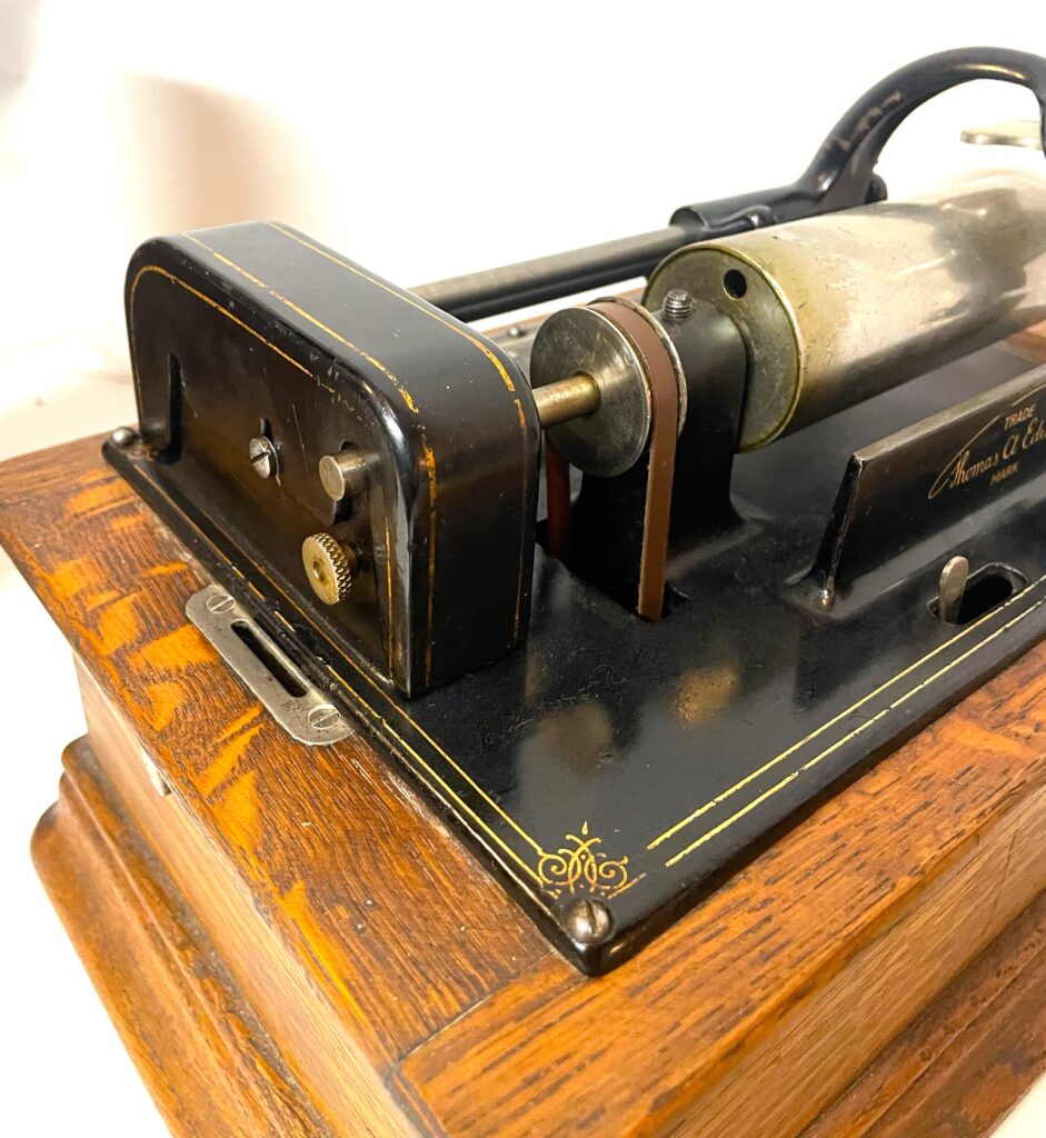 Edison Model “D” Standard Phonograph – 4-4 Time
