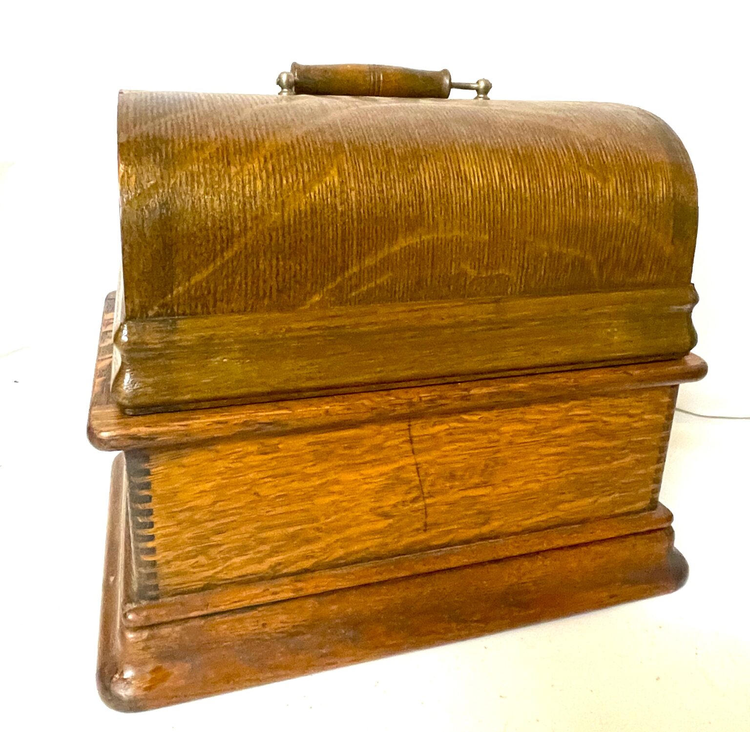 Edison Model “D” Standard Phonograph – 4-4 Time