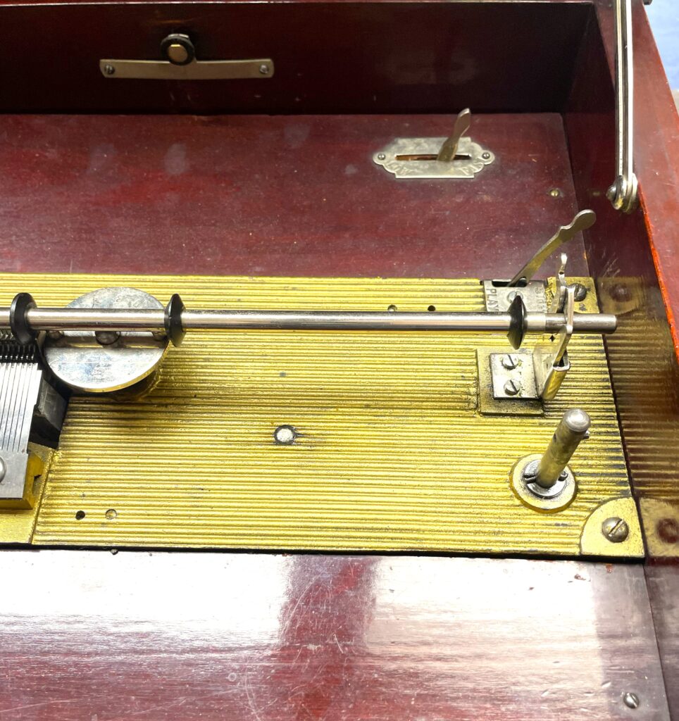 Beautiful Red Mahogany Mira Music Box – 4-4 Time