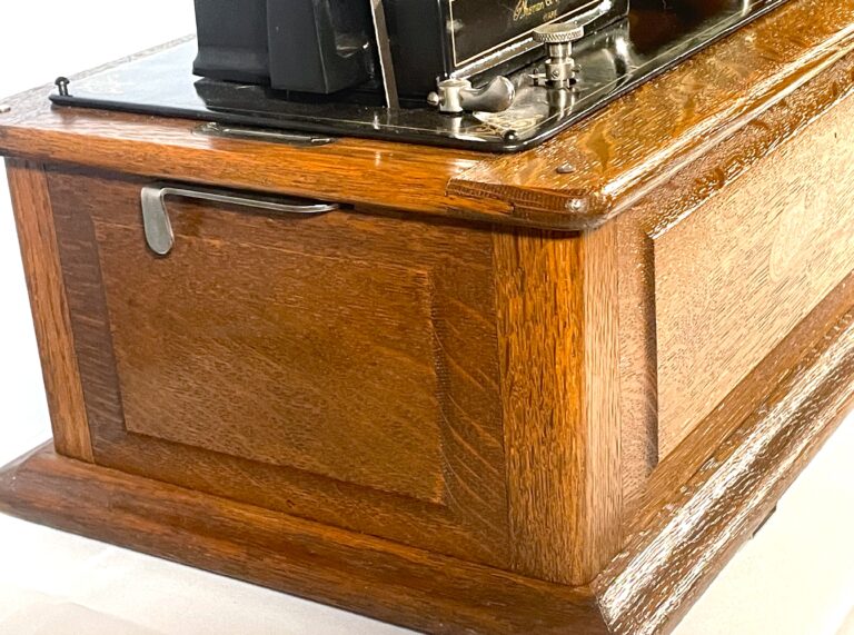 Edison Triumph Cylinder Phonograph – 4-4 Time