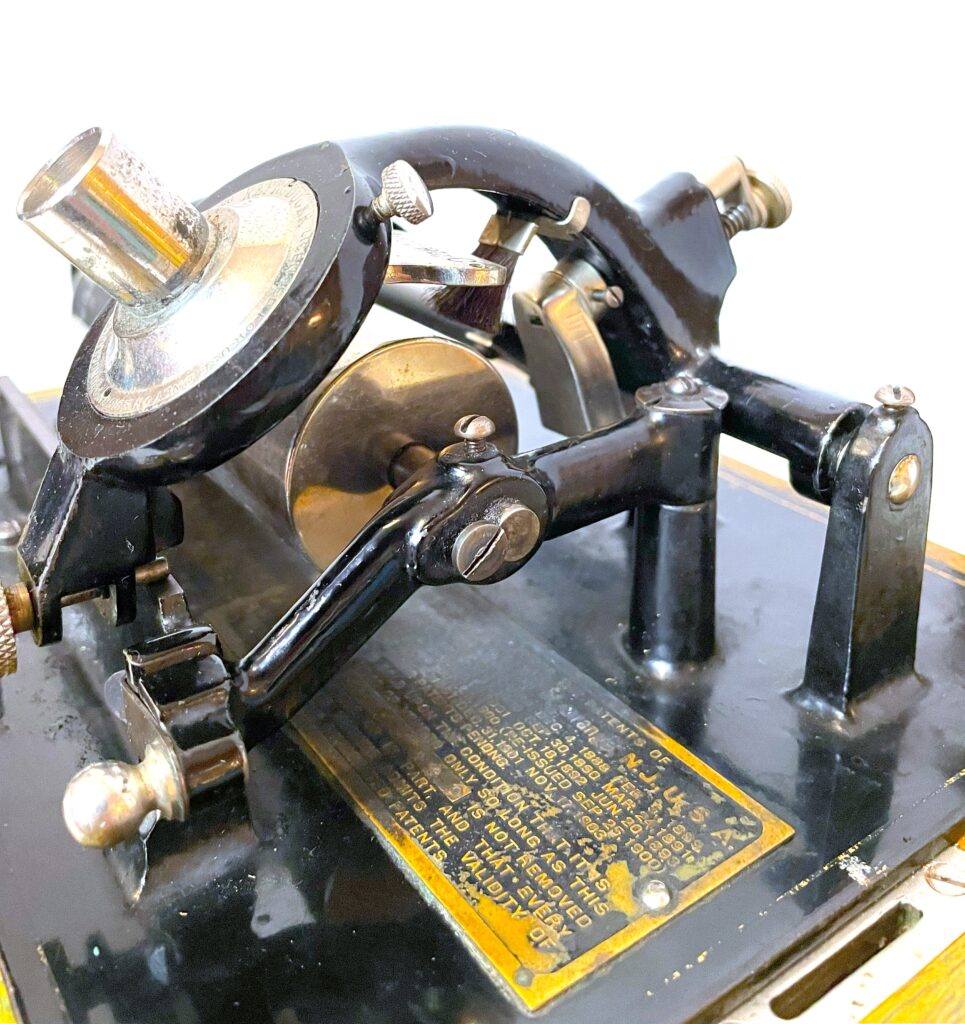Early Edison Standard Model “A” Phonograph – 4-4 Time