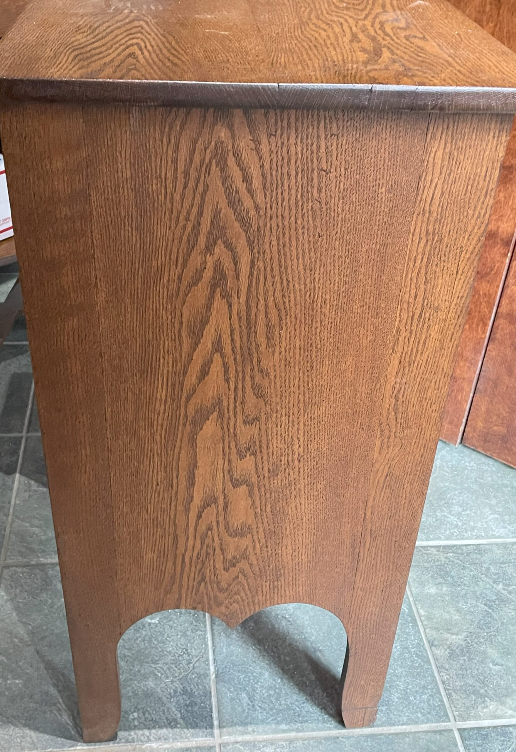 Beautiful Oak “Mission Style” Record Cabinet – 4-4 Time