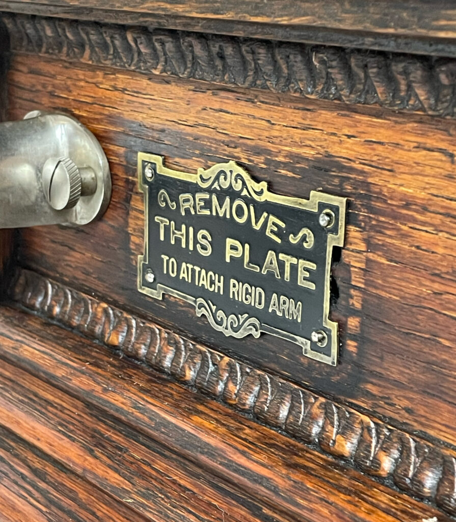 Victor “Model M” Phonograph – 4-4 Time