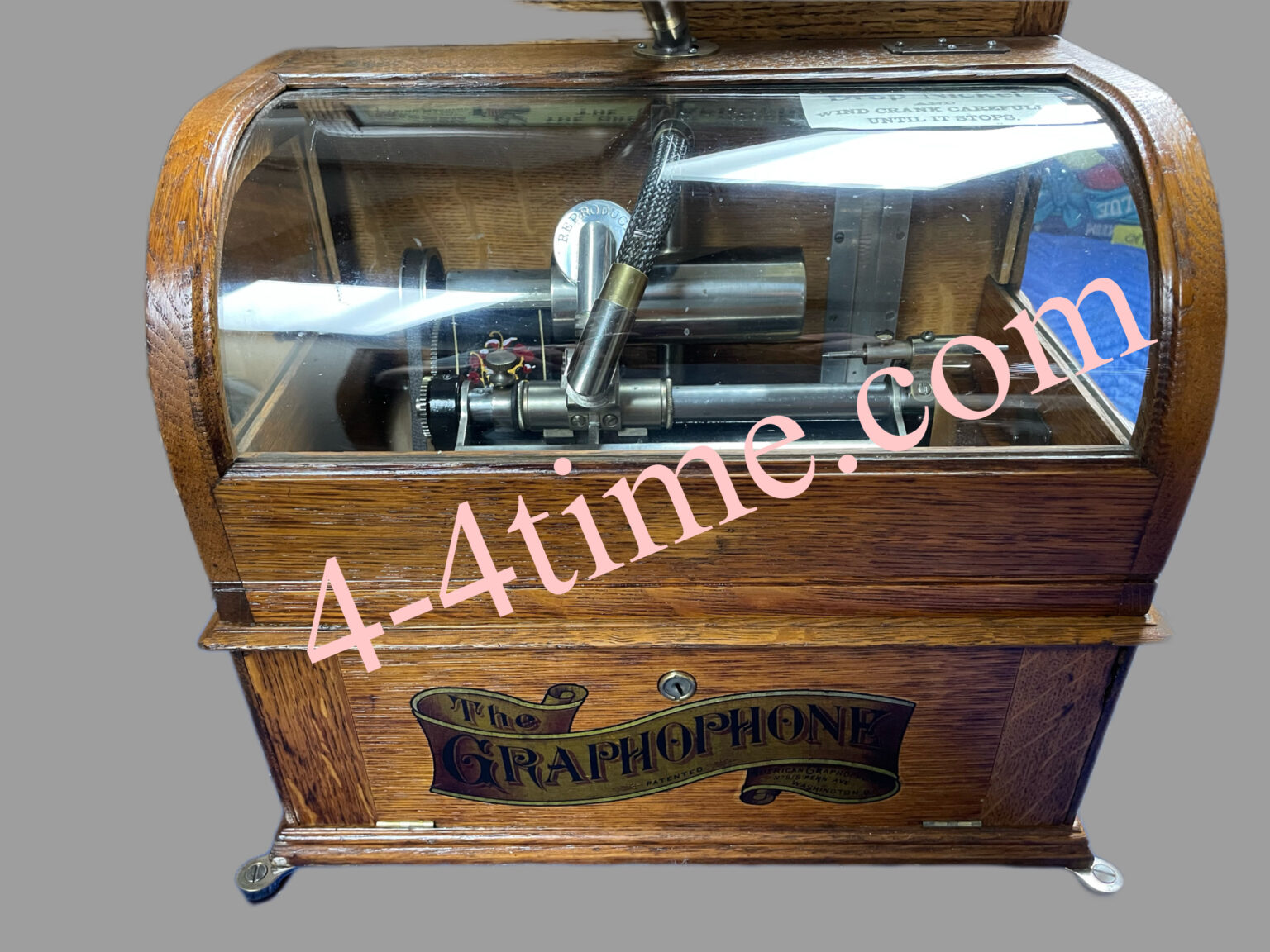 Columbia “S” Coin Operated Phonograph. Early Model!! – 4-4 Time