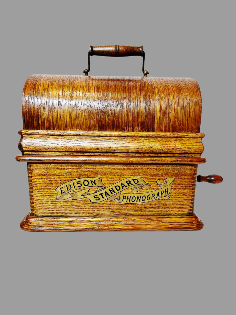 Late model Edison Standard Model “A” Phonograph – 4-4 Time