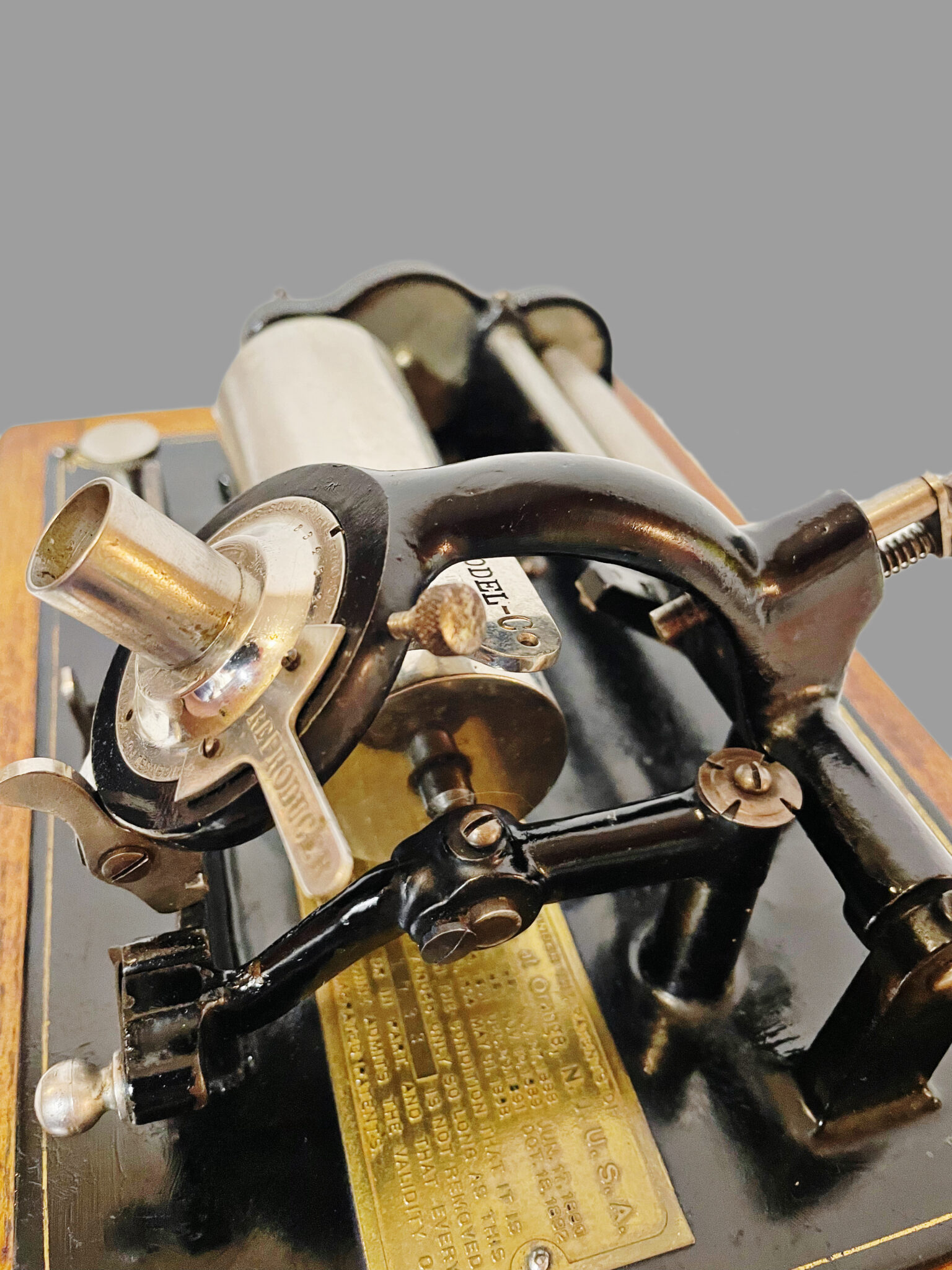 Late model Edison Standard Model “A” Phonograph – 4-4 Time