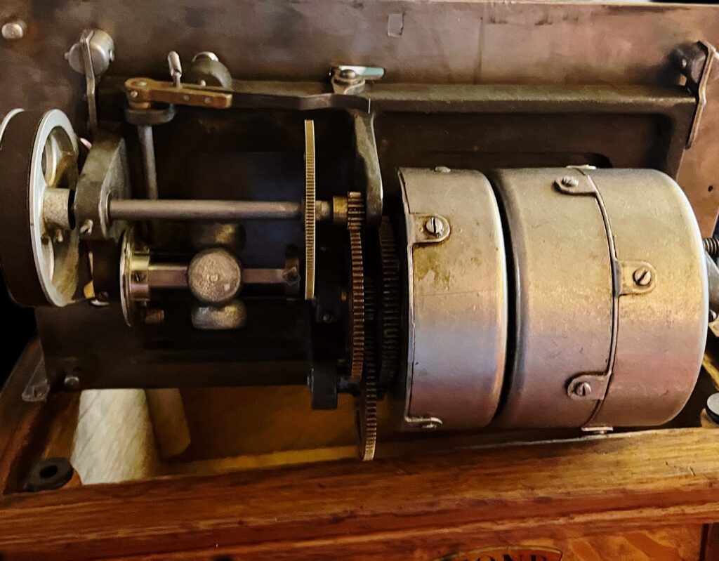 Restored Columbia AO Cylinder Graphophone, Flawless Oak, Triple-Spring ...