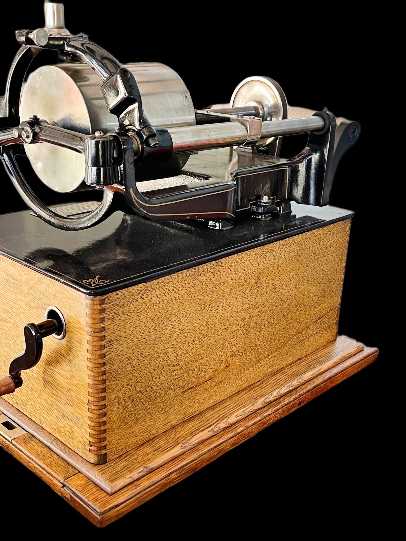 Early Edison Concert Phonograph – 4-4 Time